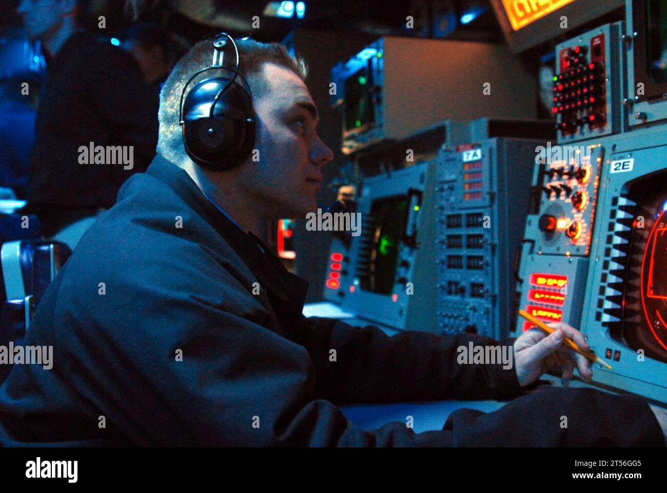 Sailor, training exercise watchstander, USS ESSEX Stock Photo - Alamy