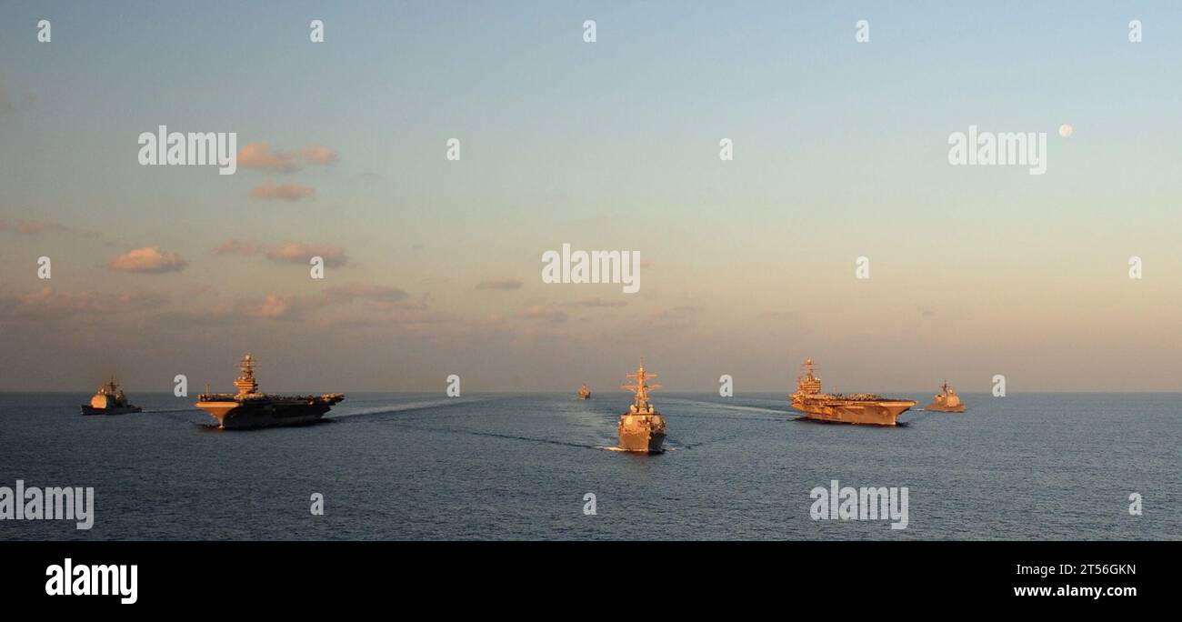 Sailor, U.S. Navy, USNS Big Horn (T-AO 198), USS Abraham Lincoln (CVN ...