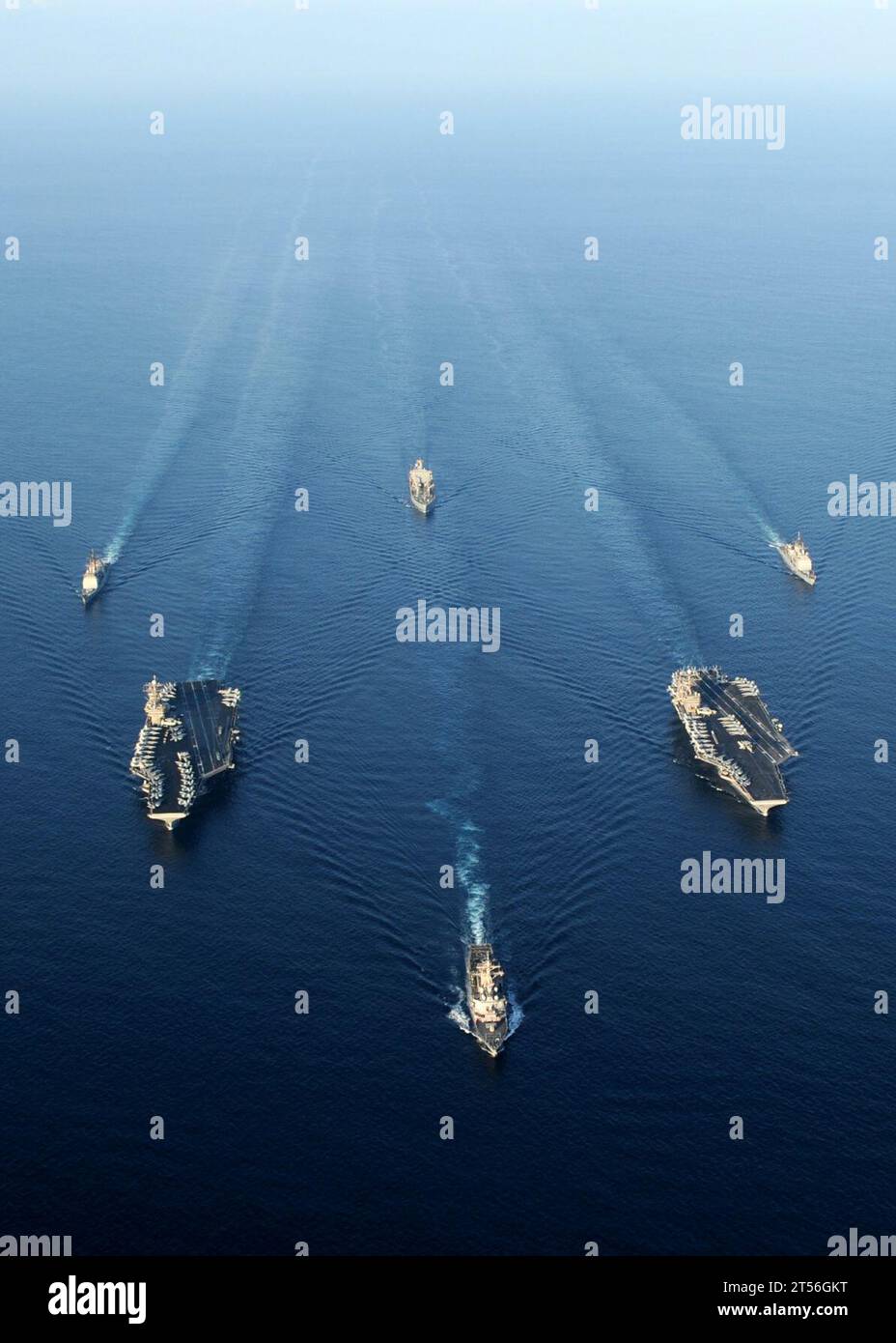 Sailor, U.S. Navy, USNS Big Horn (T-AO 198), USS Abraham Lincoln (CVN ...