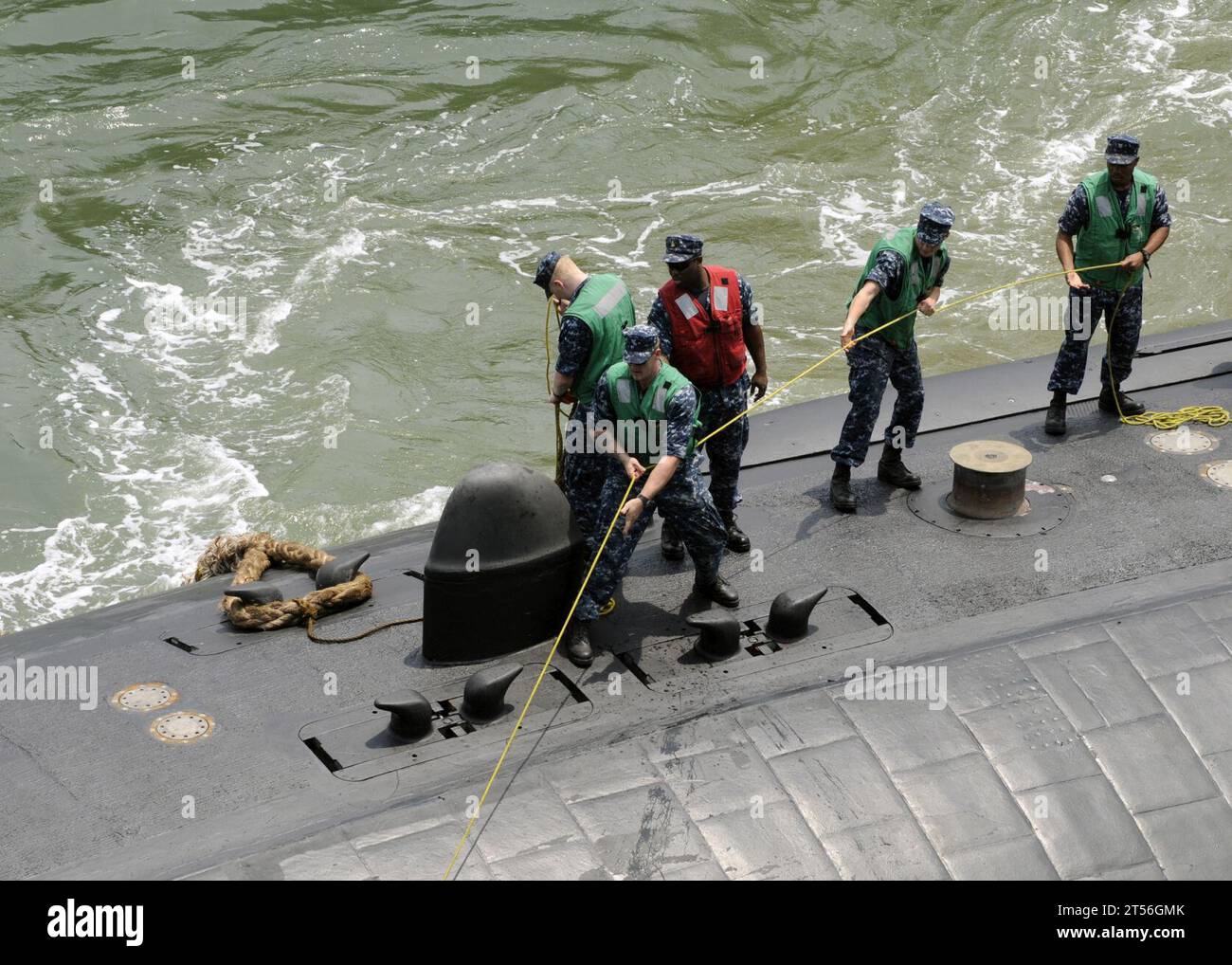Sailor, U.S. Navy, USS Emory S. Land (AS 39), USS La Jolla (SSN 701 ...