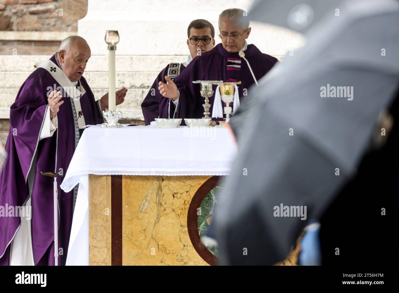 Rome, Italy. 02nd Nov, 2023. Italy, Rome, Pope Francis says mass for ...