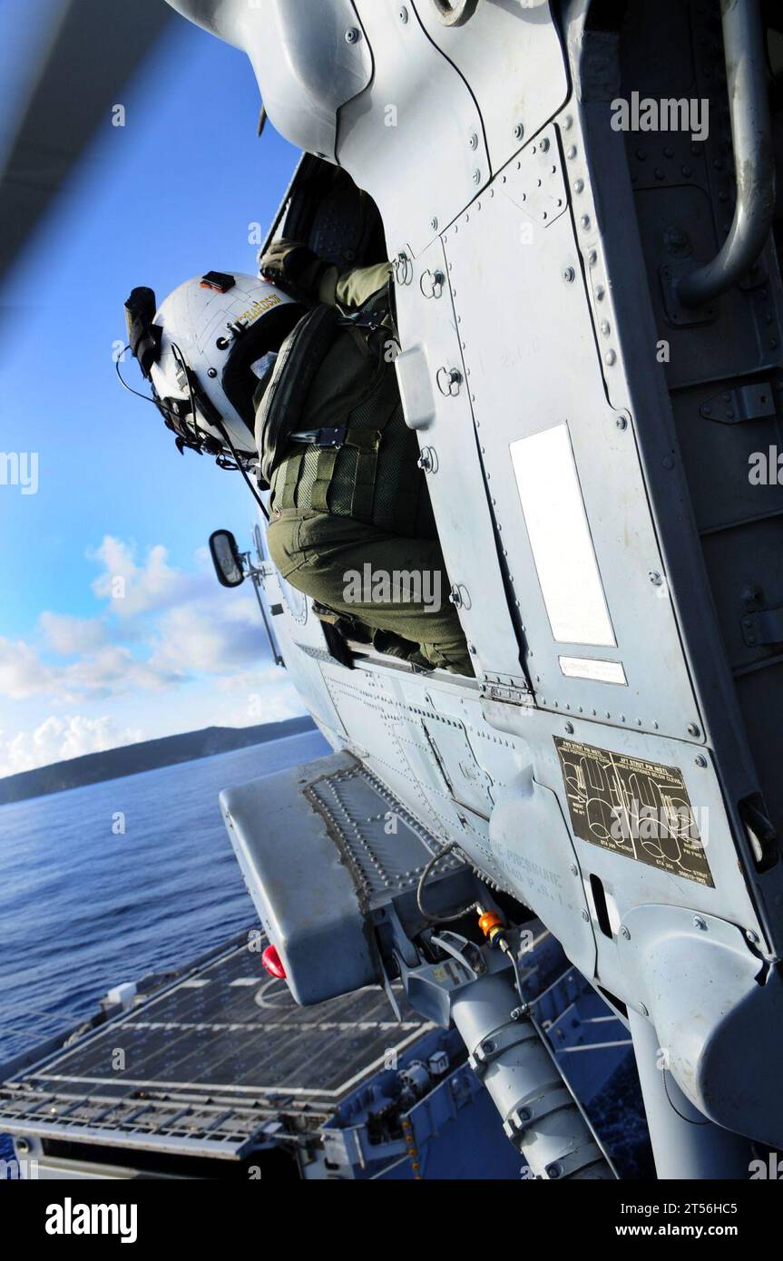 Sailors, U.S. Navy, USS Cleveland (LPD 7 Stock Photo - Alamy