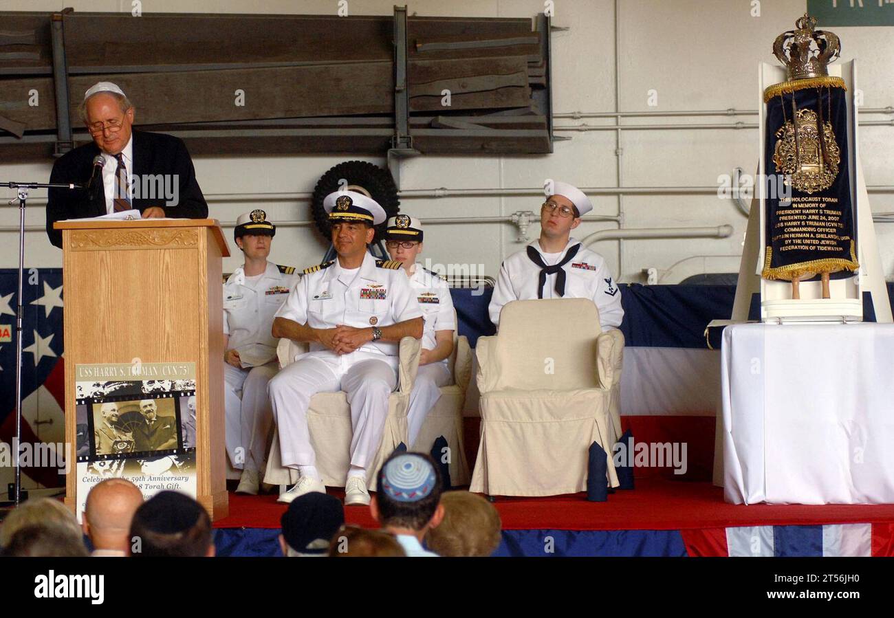 senator carl levin, Torah dedication Stock Photo - Alamy
