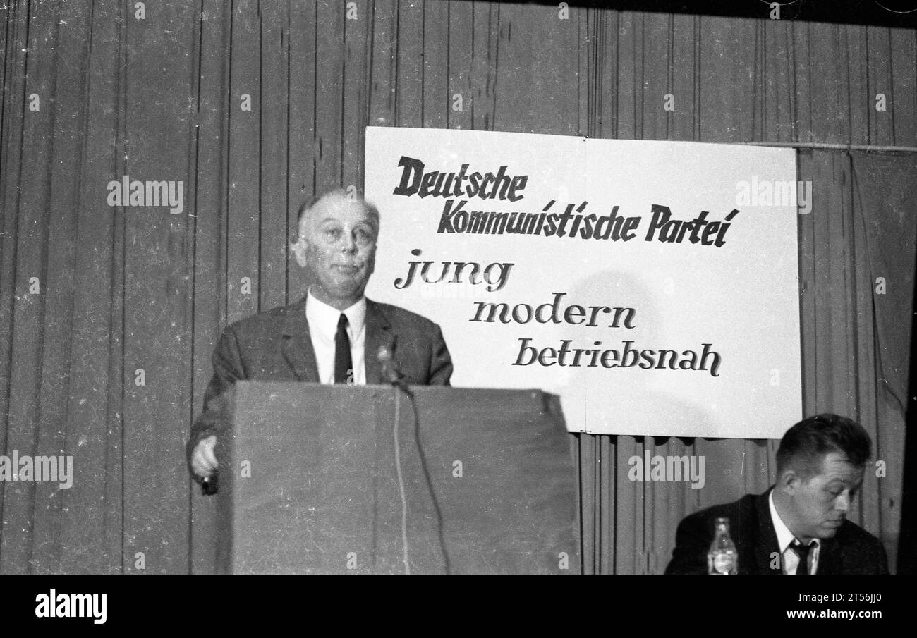 DEU, Germany, Duesseldorf: The communists' move from their exile in the ...