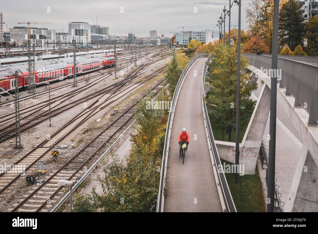 Driveway, ramp to Arnulfsteg, pedestrian, cycle bridge in Munich Stock ...