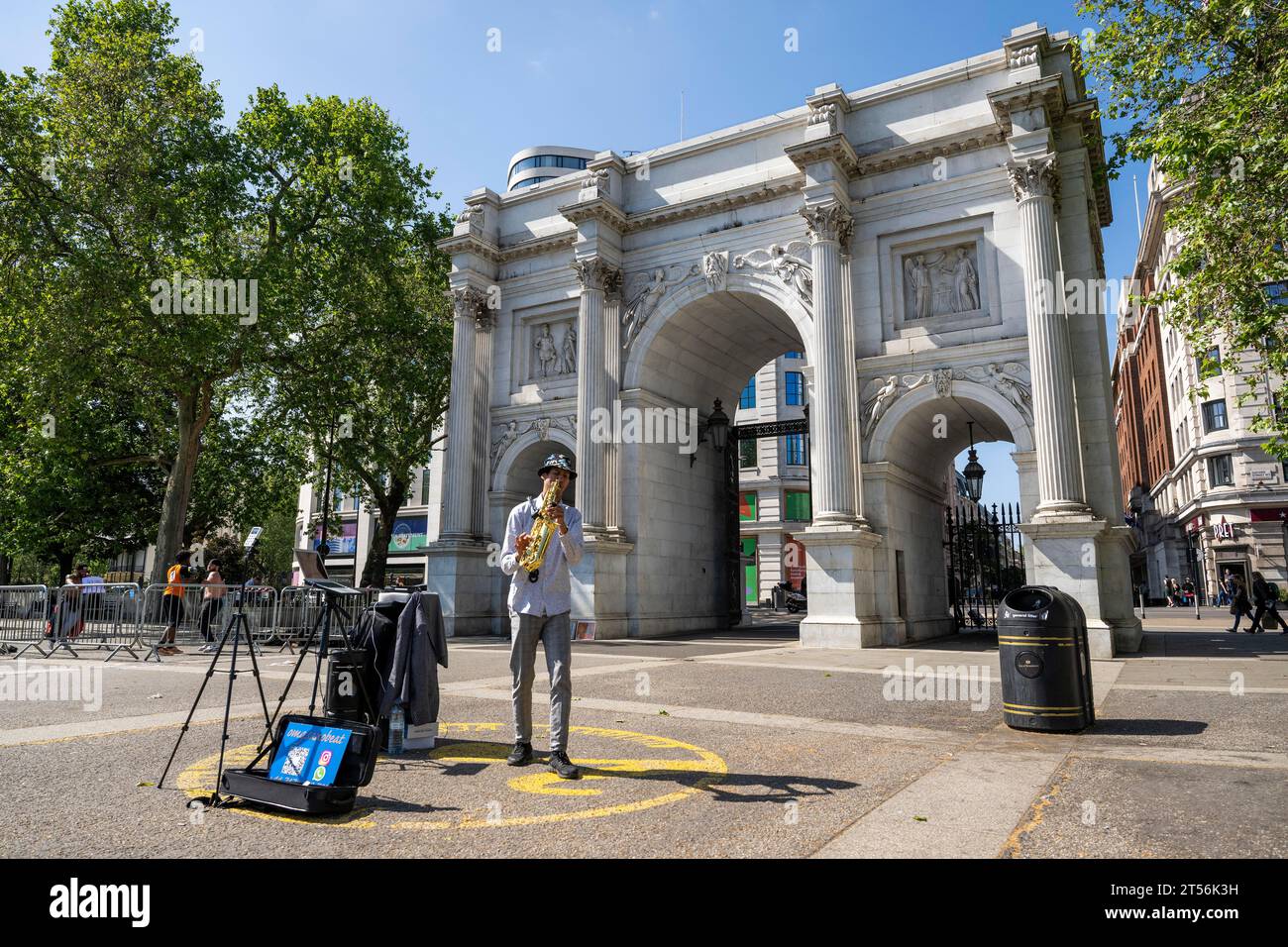 Musician, Marble Arch, London, England, United Kingdom Stock Photo - Alamy