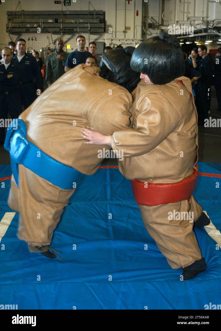 Steel Beach Picnic, sumo wrestling, USS Wasp Stock Photo - Alamy