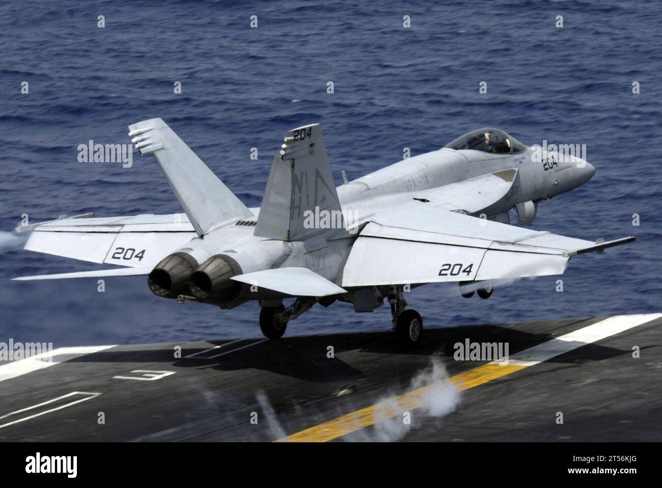 super hornet, USS Nimitz (CVN 68 Stock Photo - Alamy