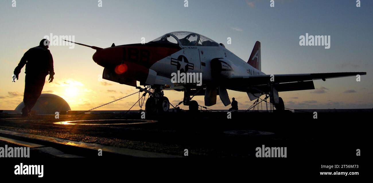 Training airwing hi-res stock photography and images - Alamy
