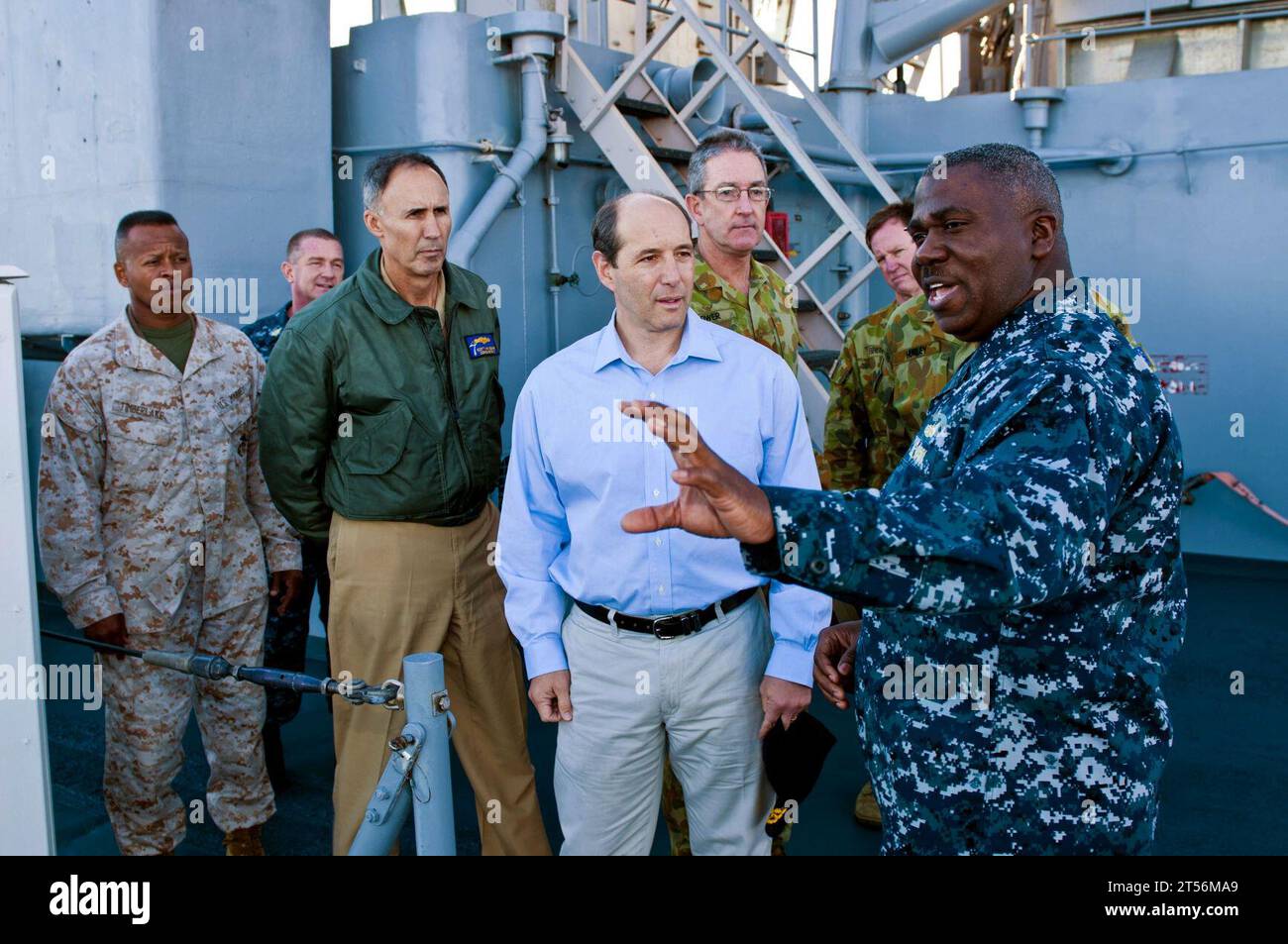 U.S. 7th Fleet flagship USS Blue Ridge (LCC 19), U.S. Ambassador to ...