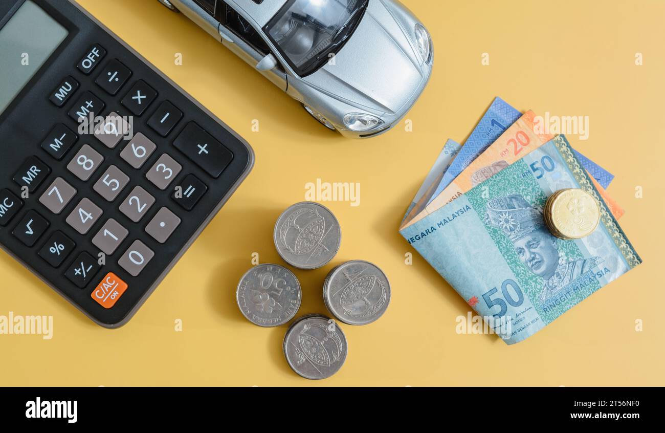 Expenses budget hi-res stock photography and images - Alamy