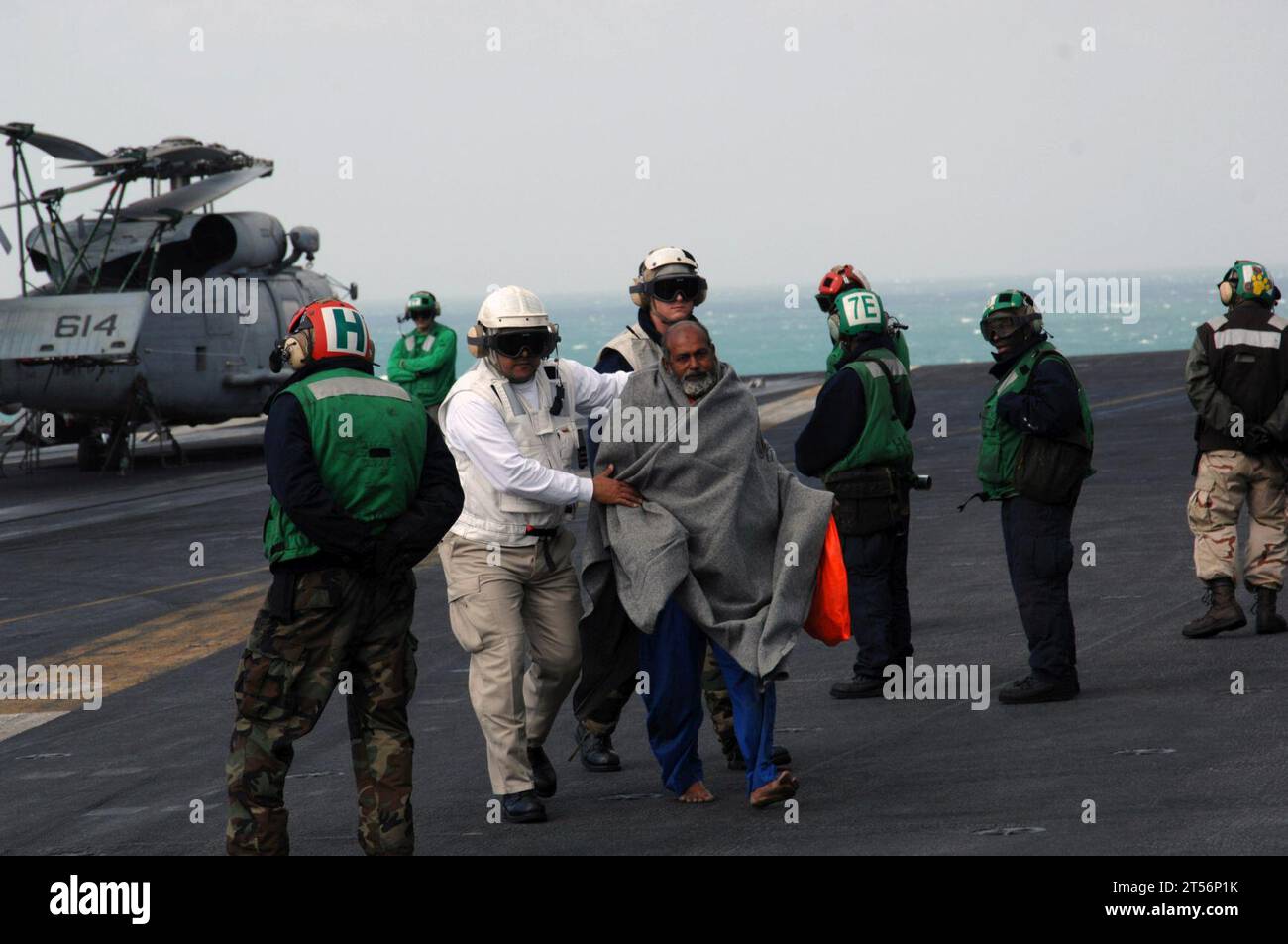 fast combat support ship USNS Arctic (T-AOE 8), flight deck, Helicopter ...