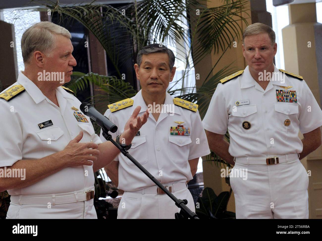Adm. Gary Roughead, Chief Stock Photo - Alamy