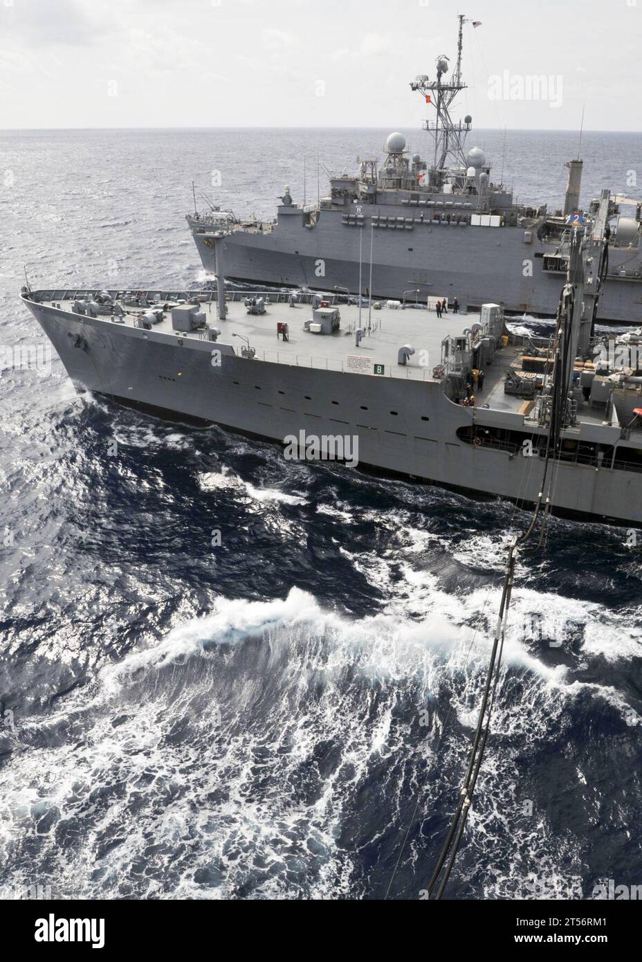 amphibious assault ship, amphibious transport dock ship, Essex ...