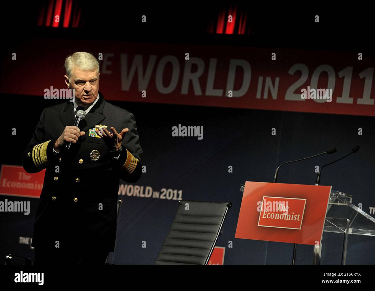 Adm. Gary Roughead, Chief Stock Photo - Alamy