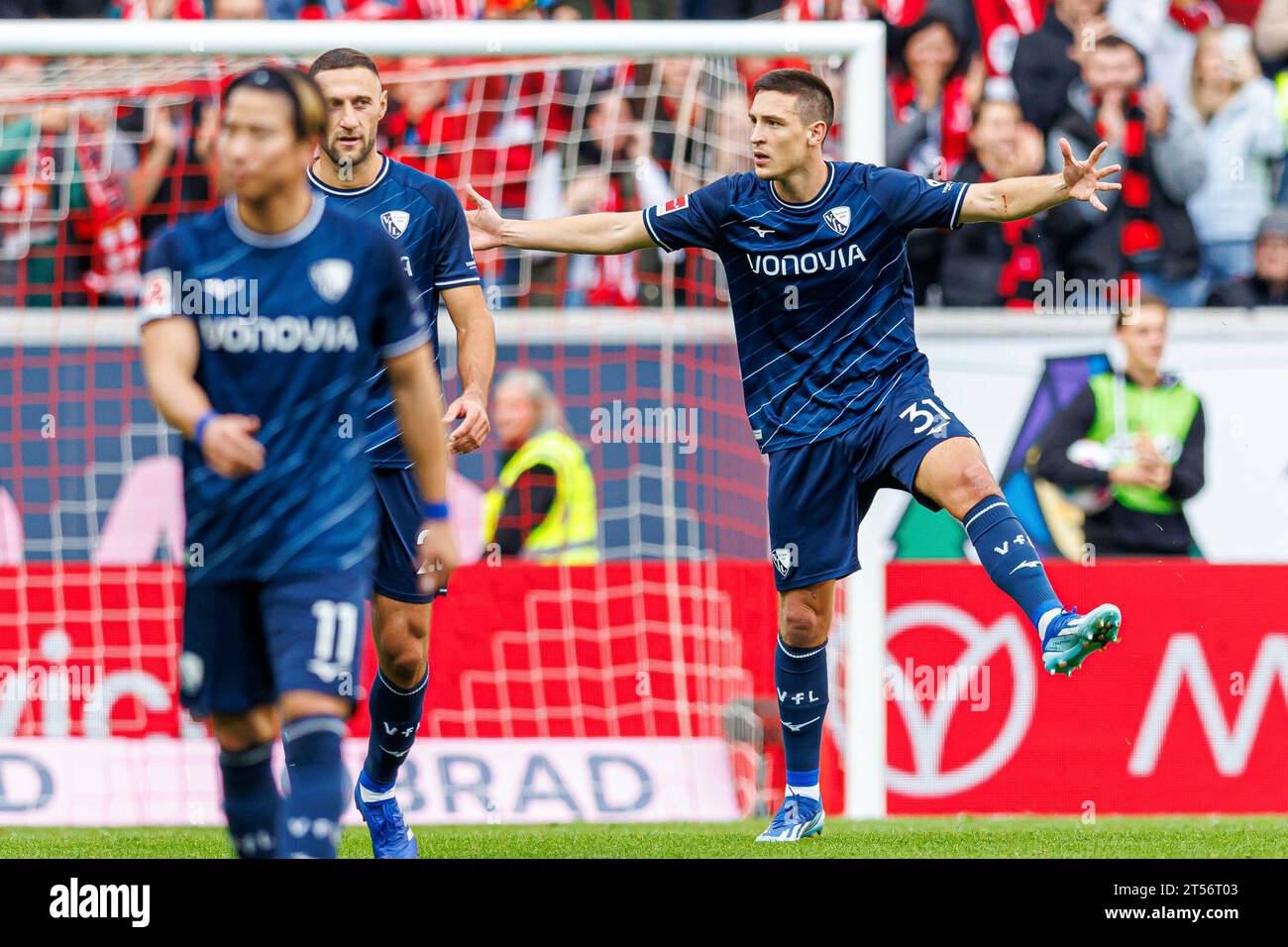 Reaction 2023 2024 hi-res stock photography and images - Alamy