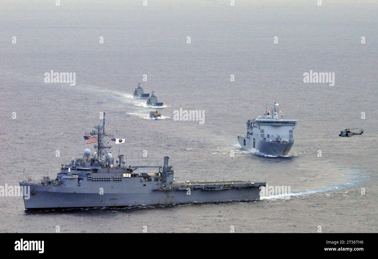 Royal navy amphibious transport dock hi-res stock photography and ...