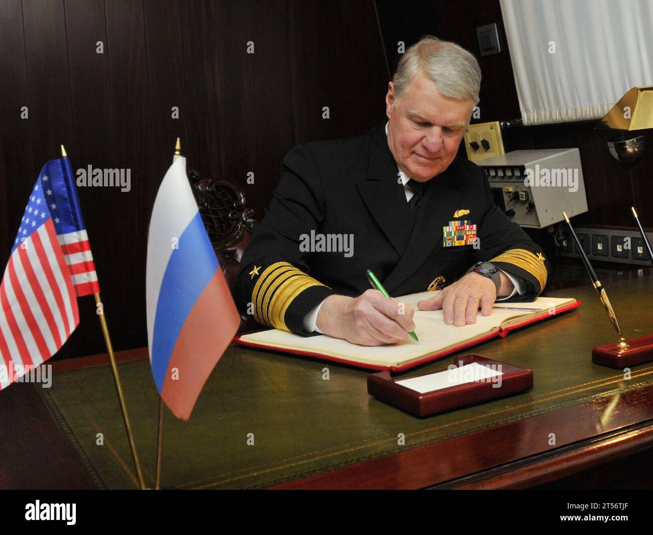 Adm. Gary Roughead, Chief Stock Photo - Alamy