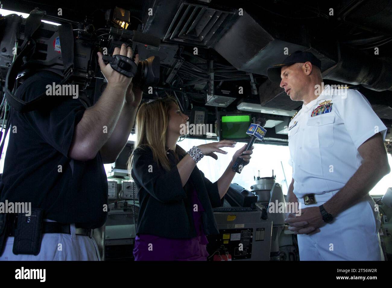 US Navy people at work Stock Photo - Alamy