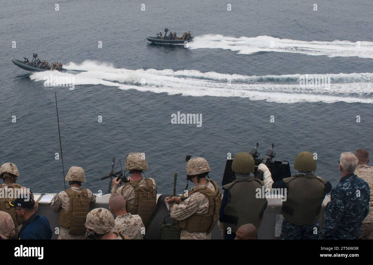 11th Marine Expeditionary Unit, 11th MEU, amphibious transport dock ...