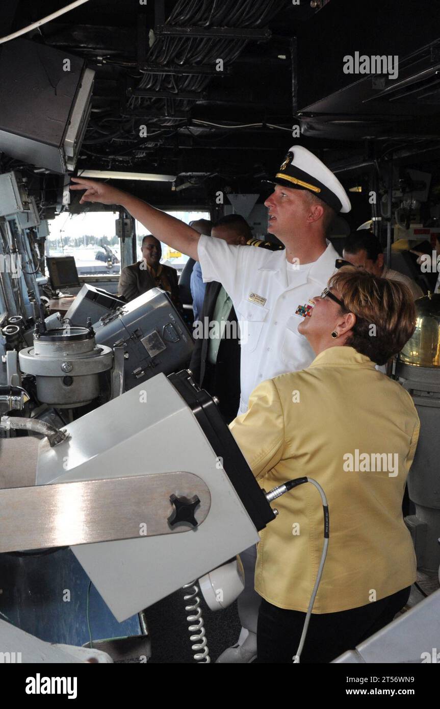 Naval service craft hi-res stock photography and images - Alamy