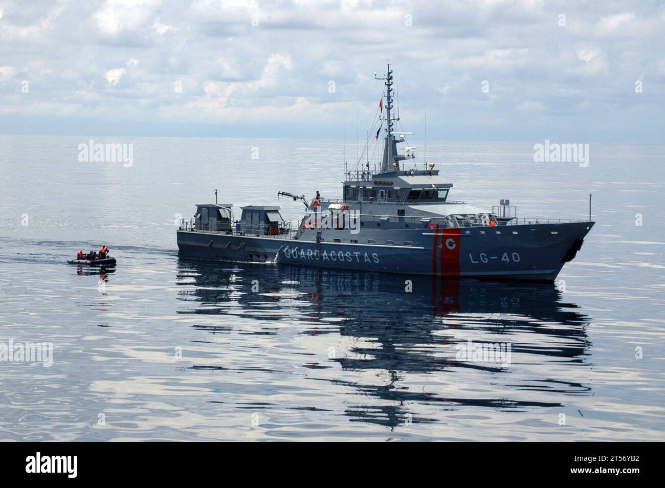 US Navy A rigid hull inflatable boat prepares to embark Ecuadorian ...