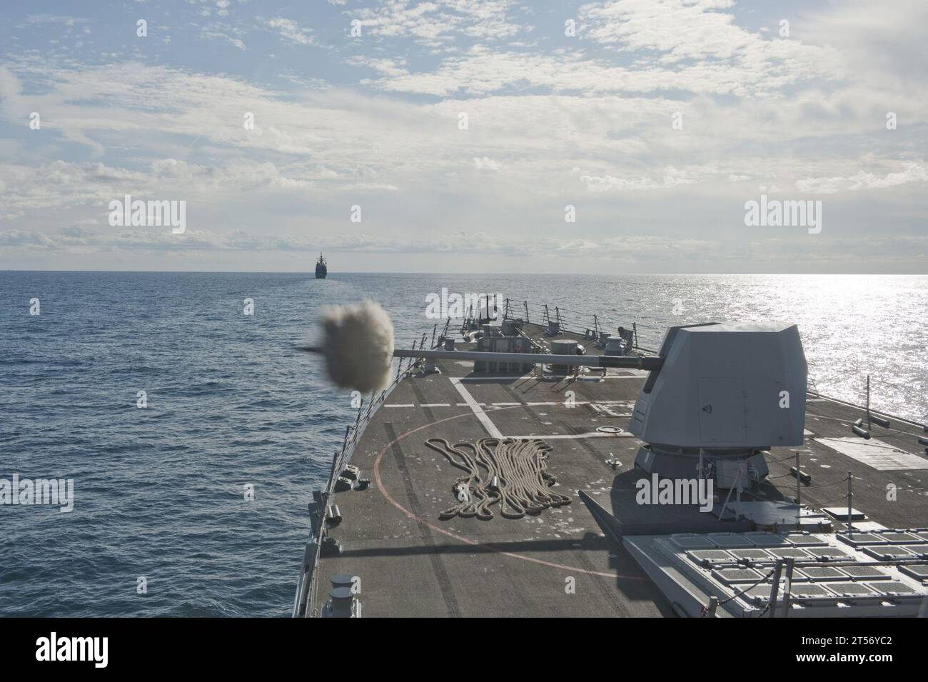 US Navy A projectile exits the barrel of the MK-45 5-inch.54-caliber ...