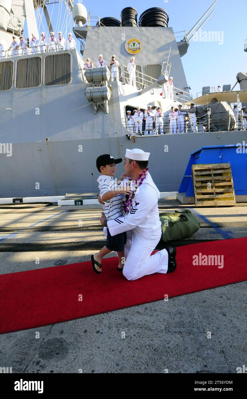 US Navy A Sailor assigned to the guided-missile destroyer USS Hopper ...