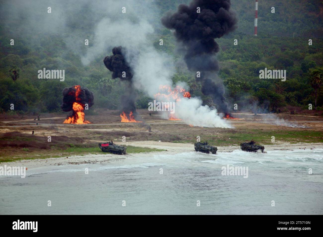 US Navy Amphibious assault vehicles from the forward-deployed ...