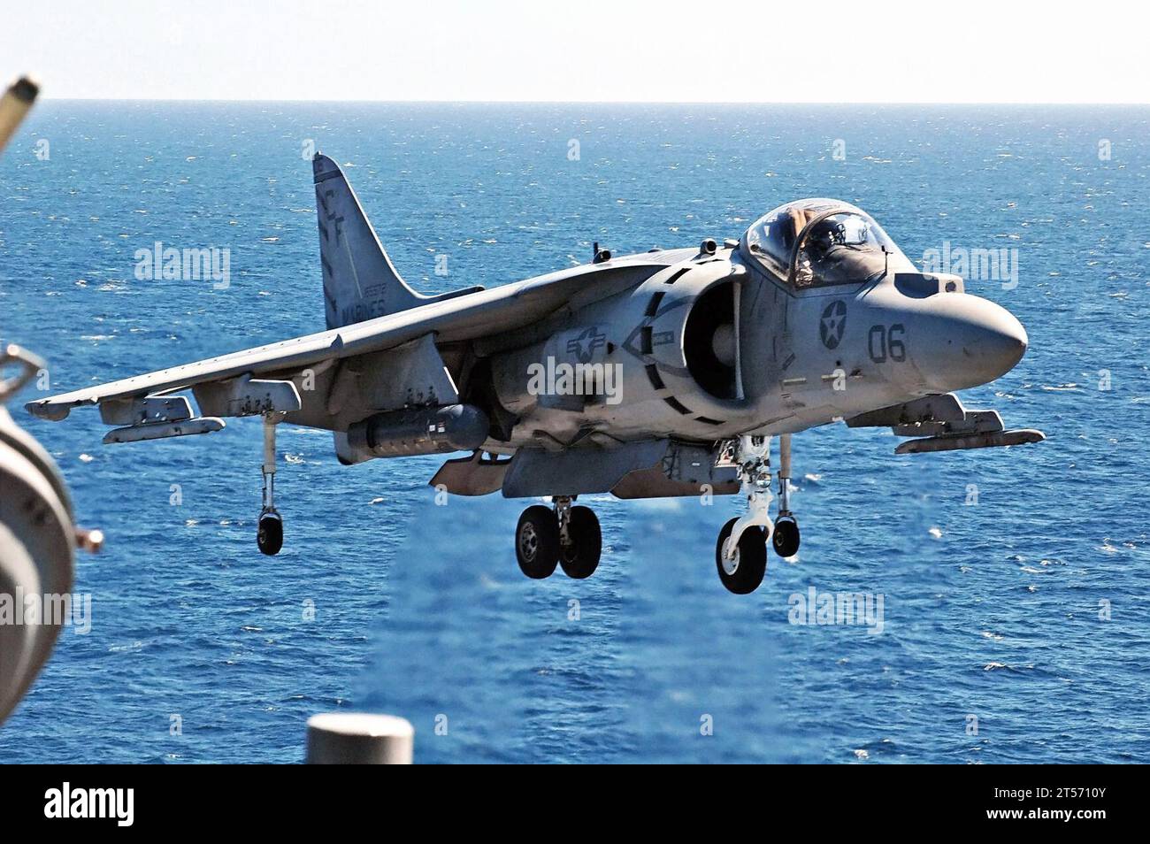 US Navy An AV-8B Harrier assigned to the.jpg Stock Photo - Alamy