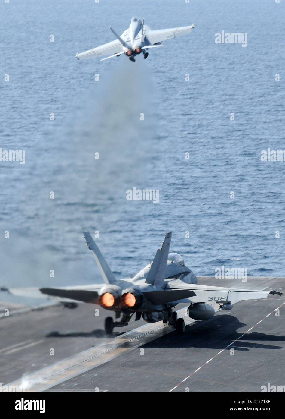 US Navy An F18C Hornet assigned to the Vigilantes of Strike Fighter ...