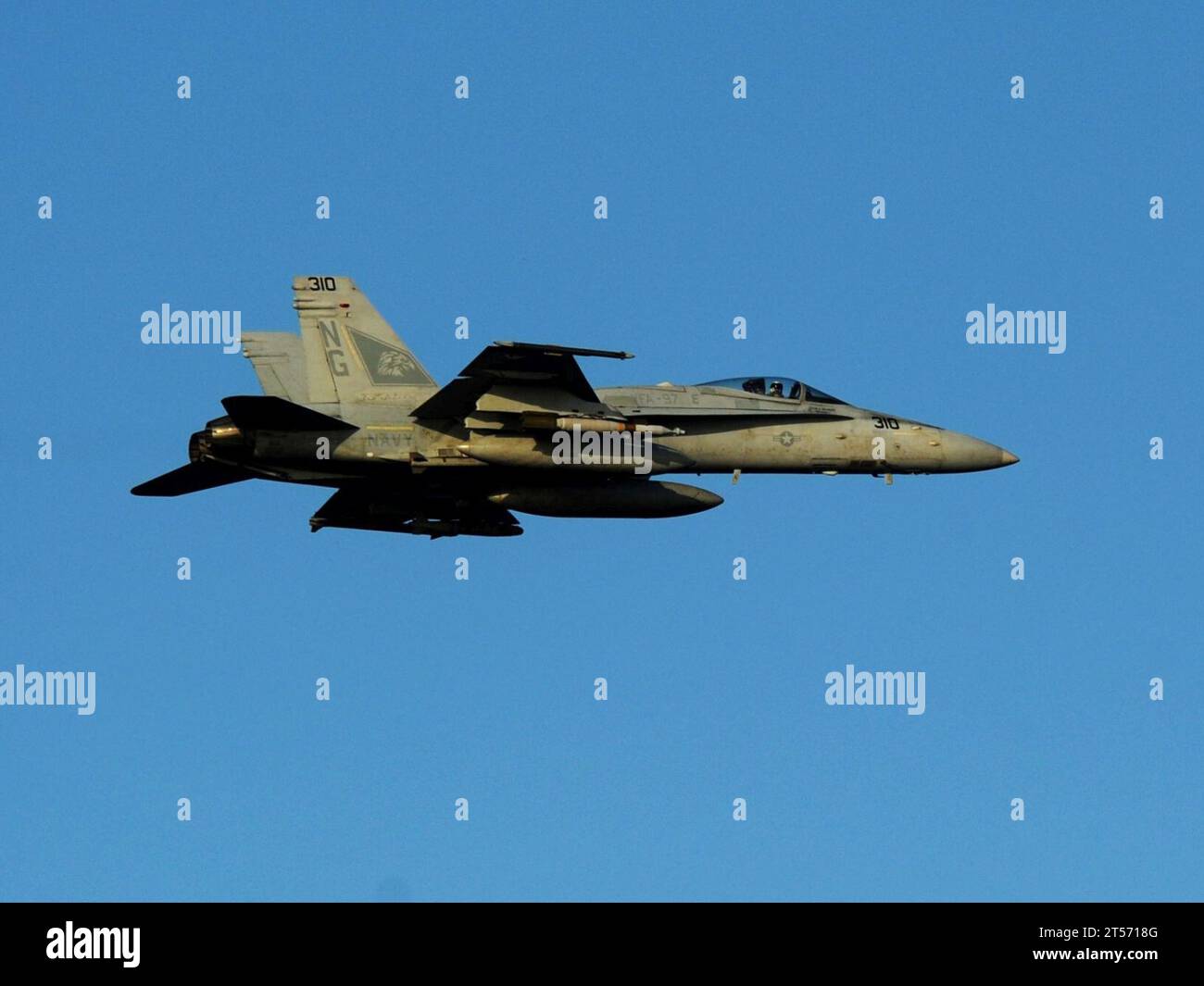 US Navy An F18C Hornet assigned to the Warhawks of Strike Fighter ...