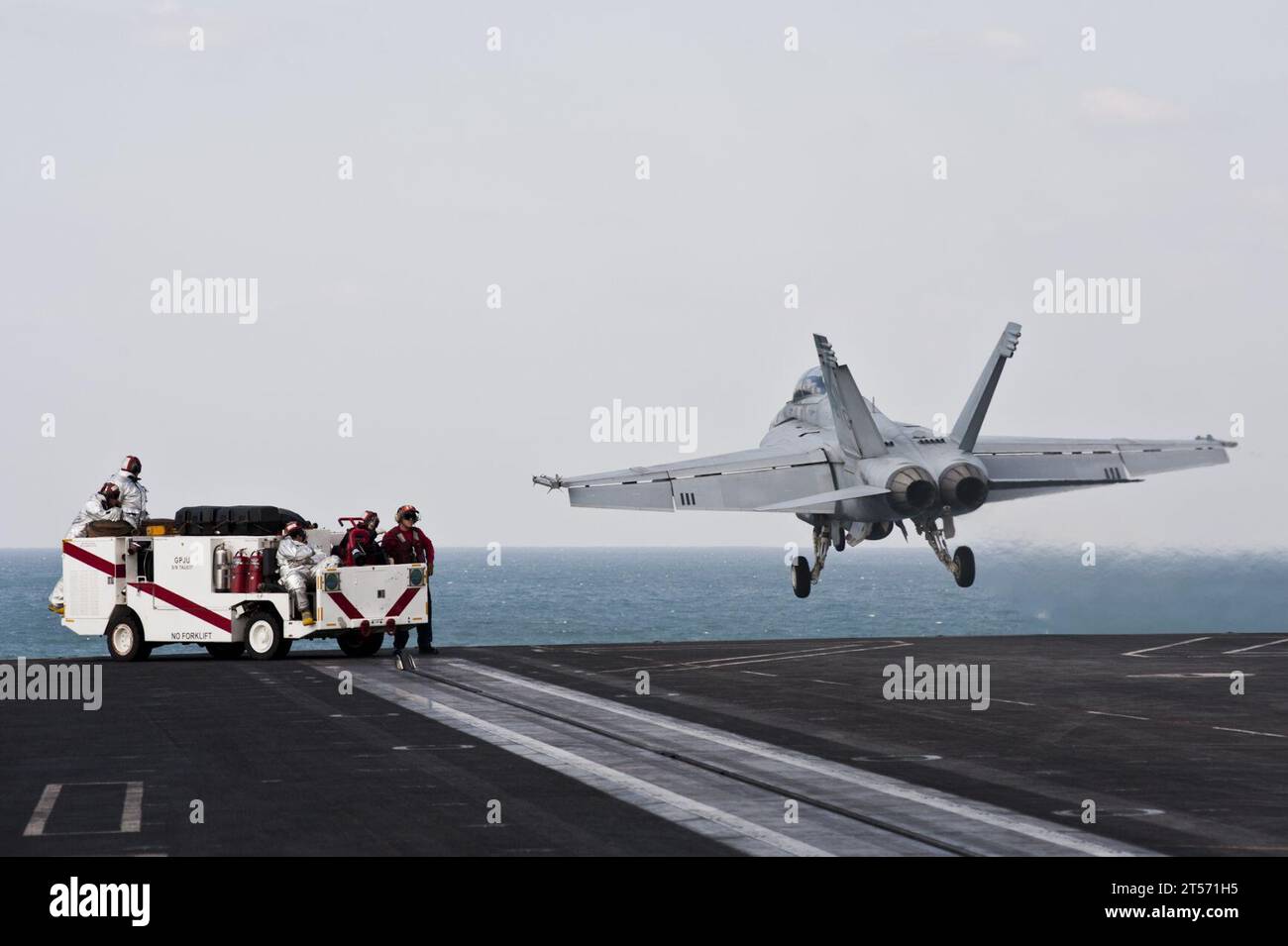US Navy An F18F Super Hornet from the Black Aces of Strike Fighter ...