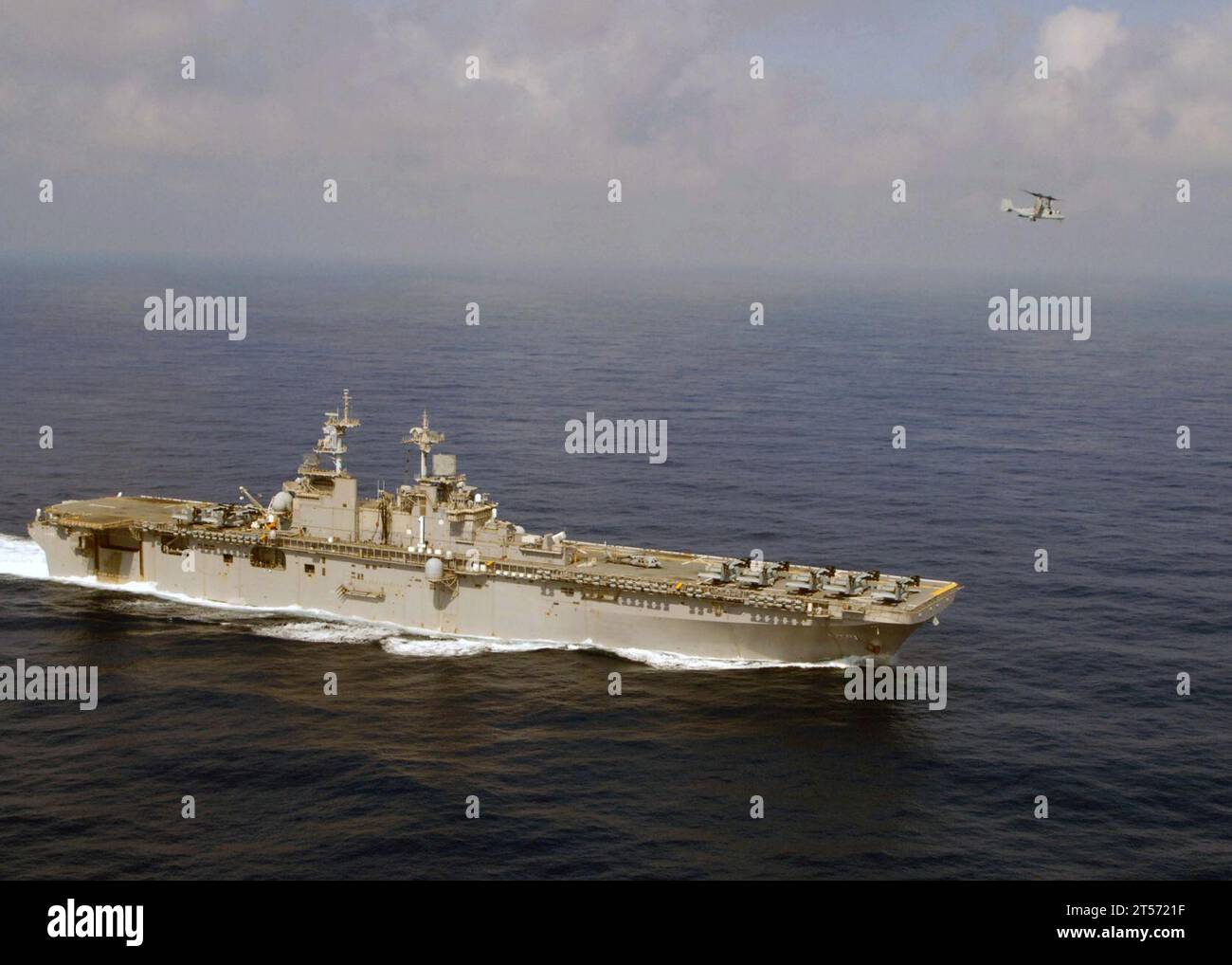 US Navy An MV-22 Osprey attached to Marine Medium Tilt-rotor Squadron ...