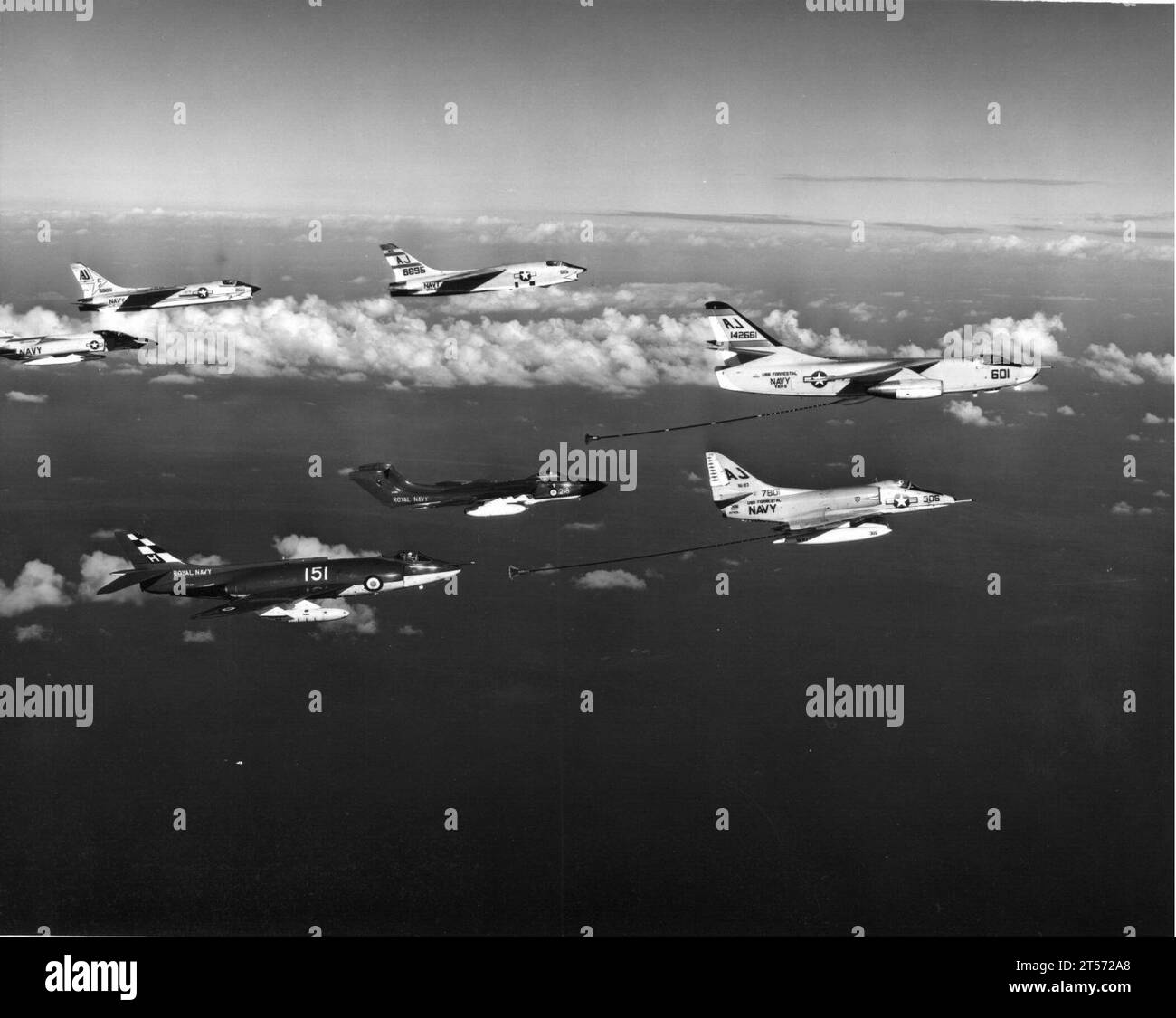 US Navy and Royal Navy aircraft refueling c1962.jpg Stock Photo - Alamy