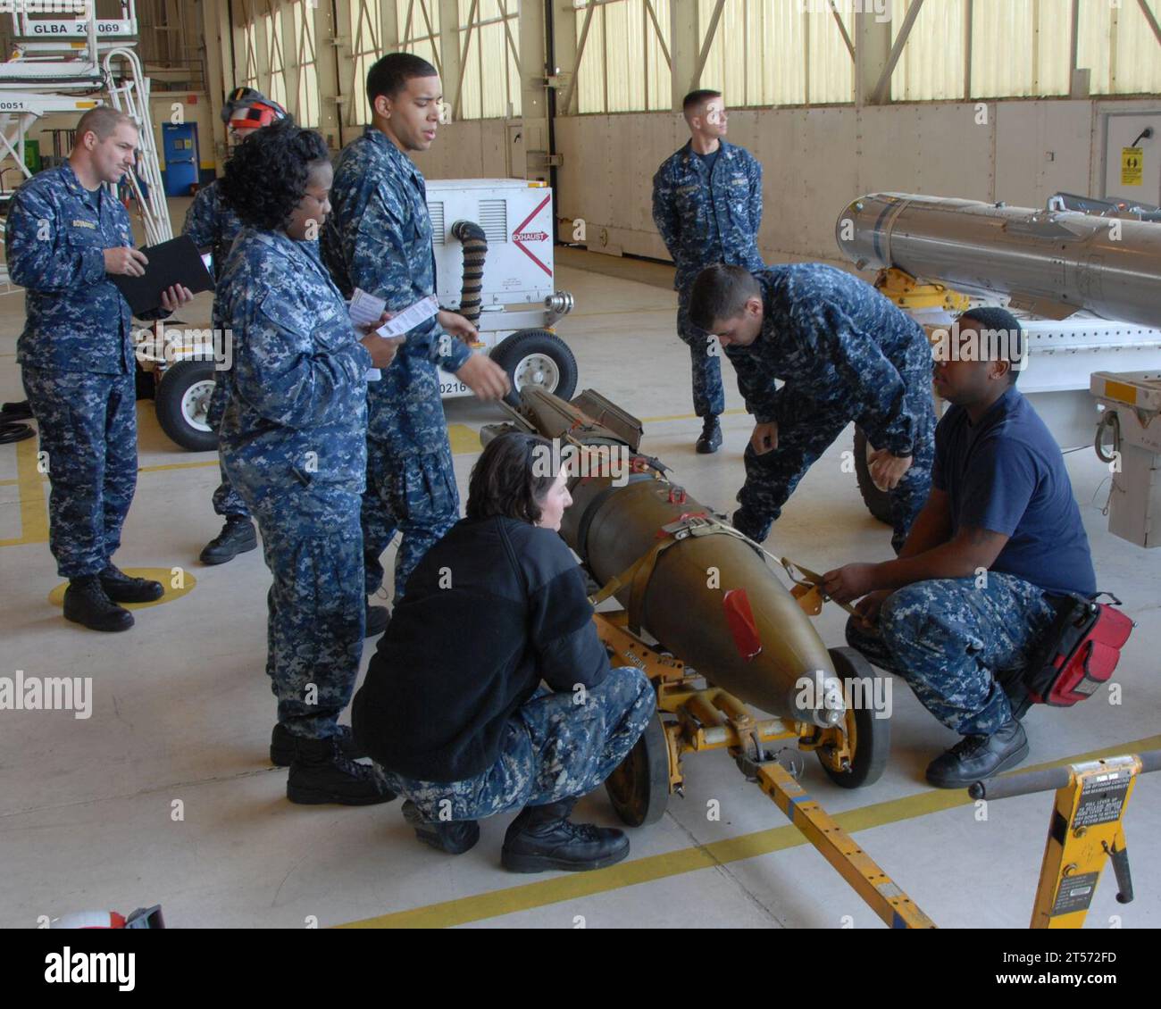 US Navy Aviation Ordnancemen Stock Photo - Alamy