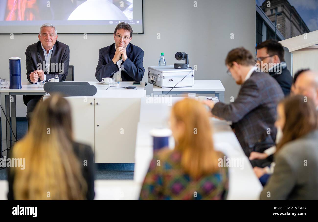 Heidelberg, Germany. 03rd Nov, 2023. Thomas Strobl (l, CDU), Minister ...