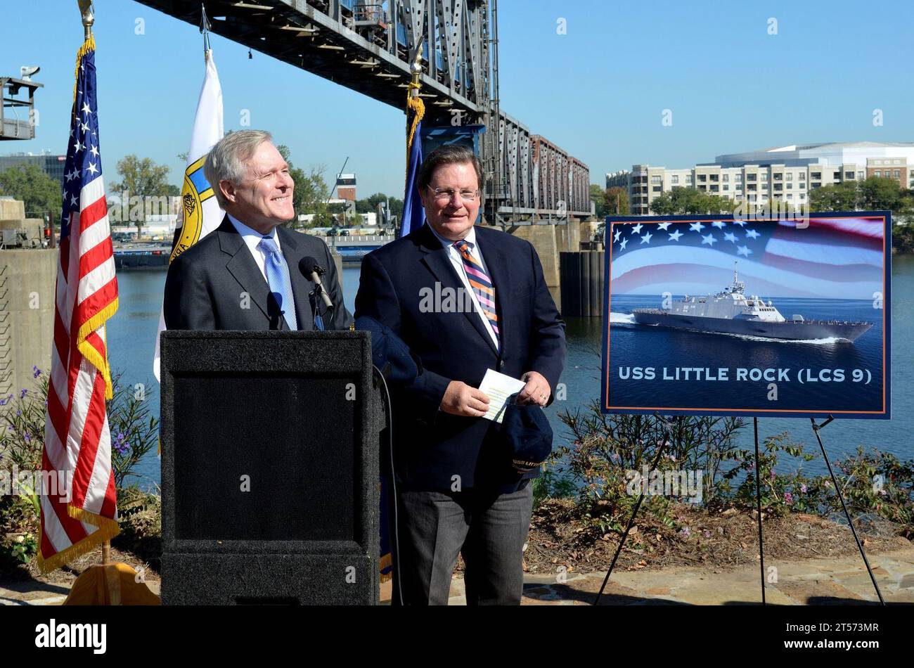 US Navy ecretary of the Navy (SECNAV) the Honorable Ray Mabus, left ...