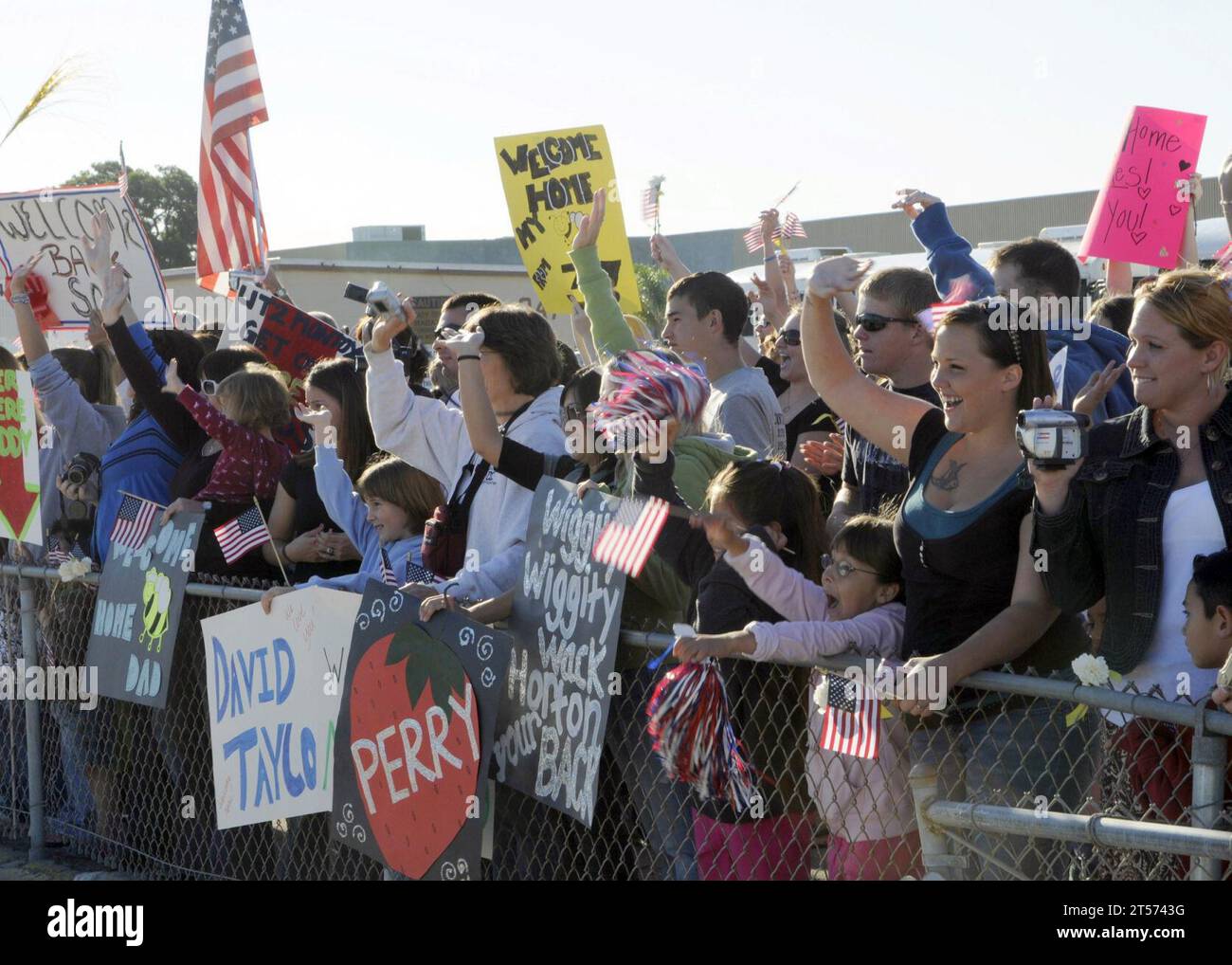 US Navy Friends and family of Sailors assigned to Naval Mobile ...