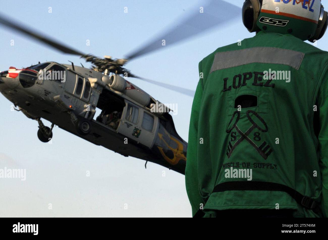 Us navy logistics hi-res stock photography and images - Alamy