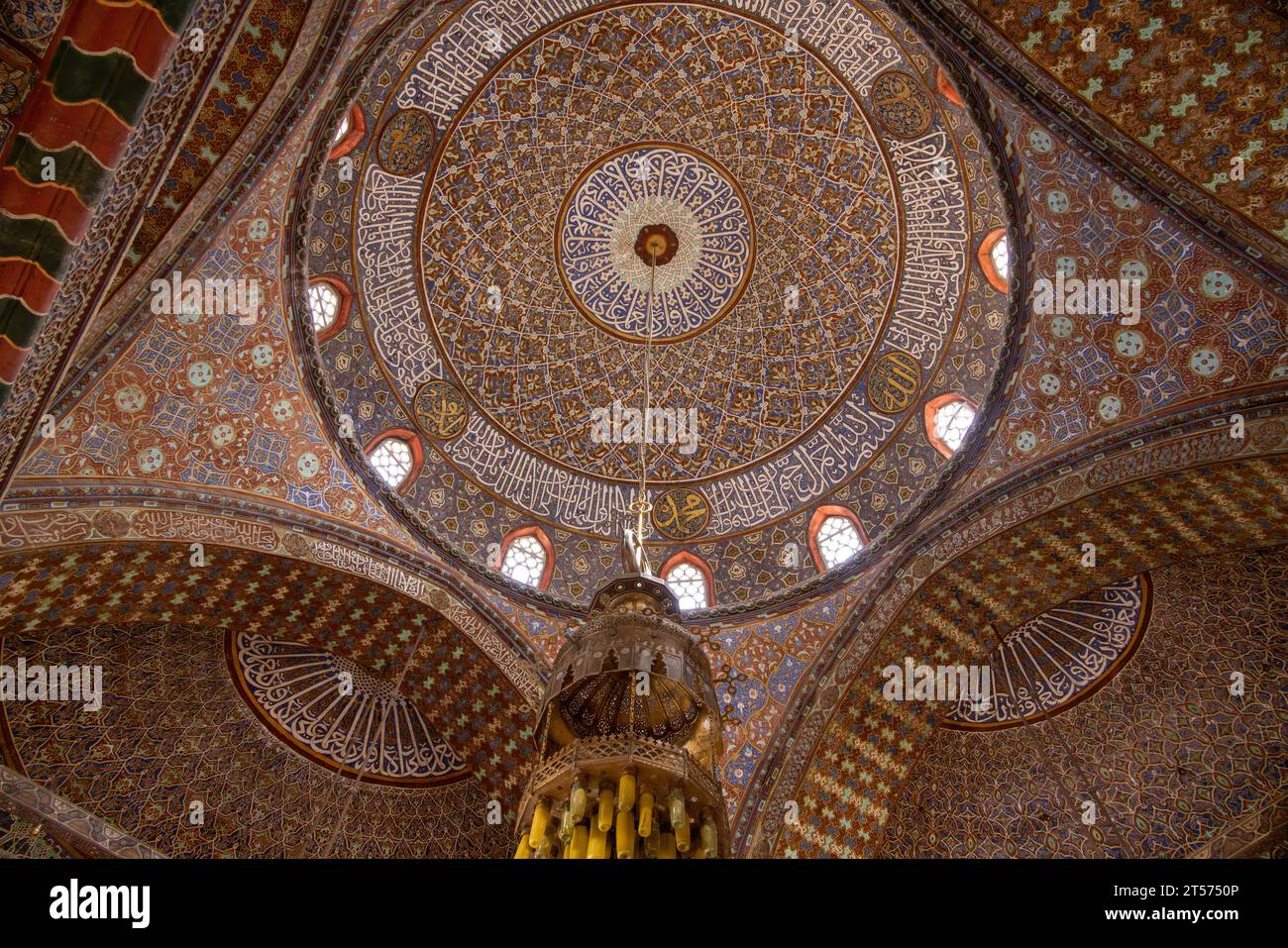 Interior muslim mosque suleiman hi-res stock photography and images - Alamy