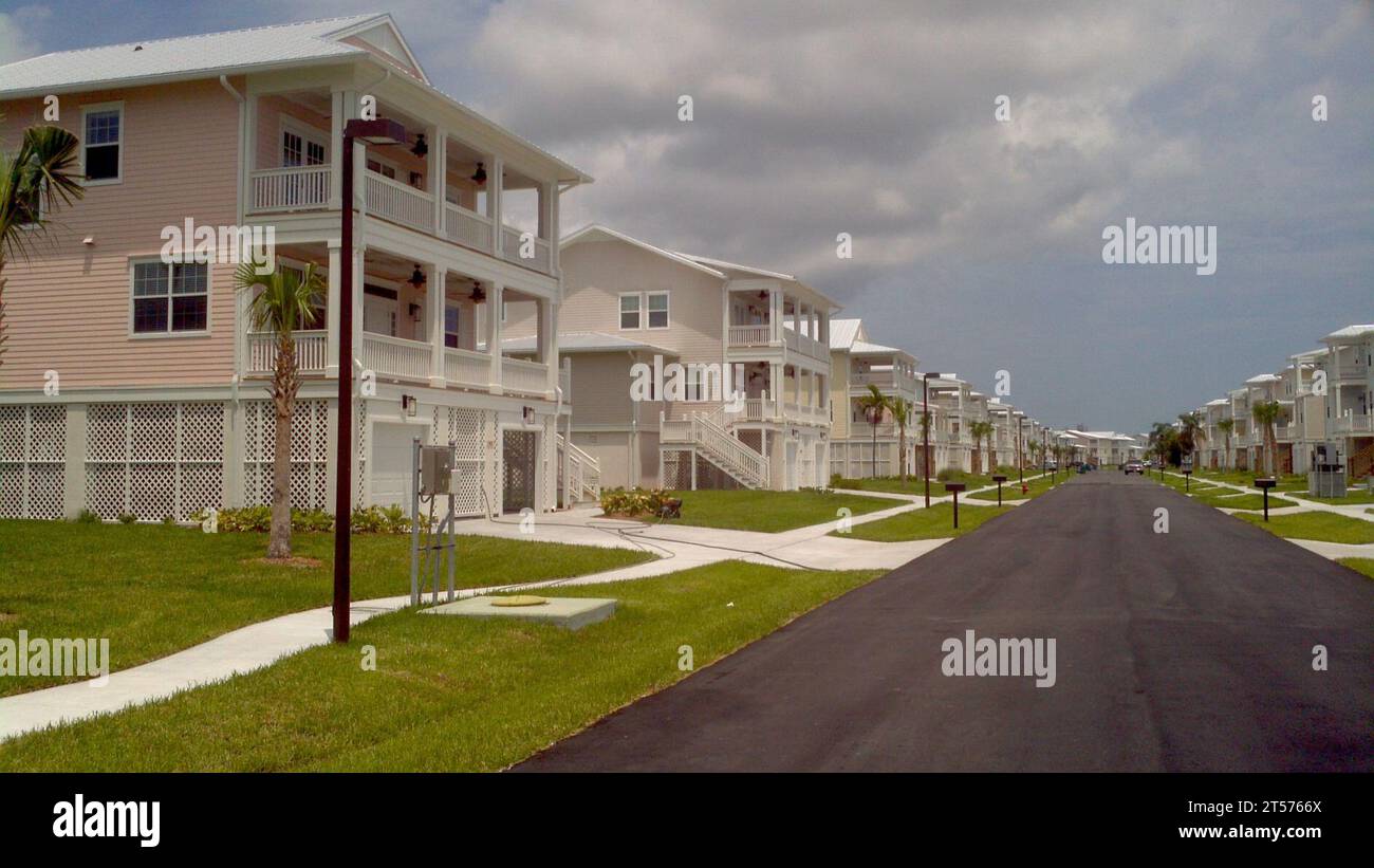 US Navy New housing family housing at Naval Air Station Key West.jpg ...