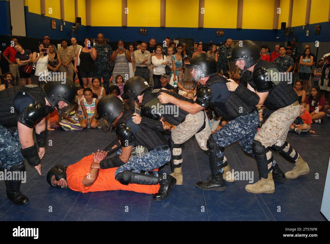 Cell extraction hi-res stock photography and images - Alamy