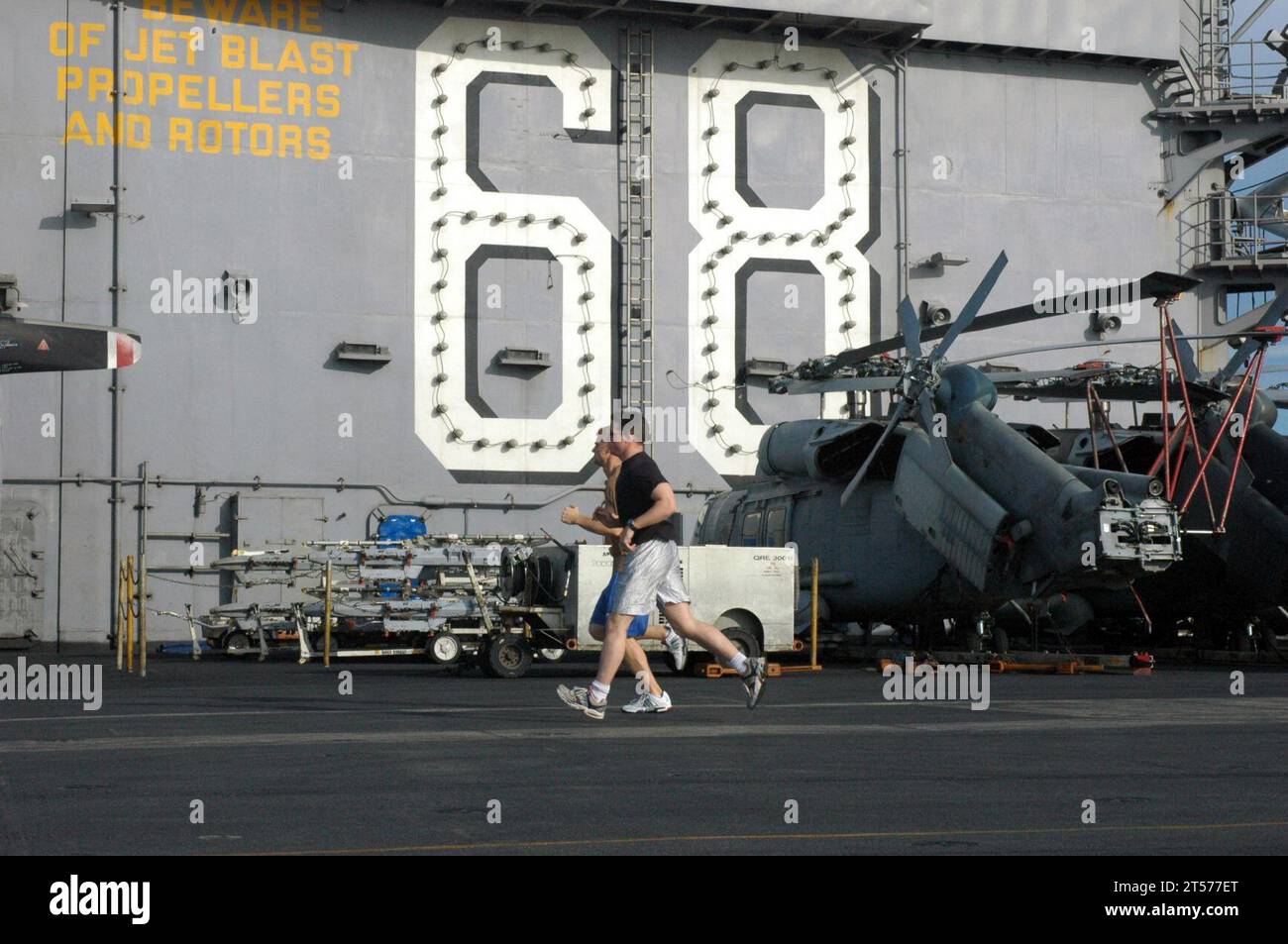 US Navy Sailors aboard aircraft carrier USS Nimitz (CVN 68) train for ...