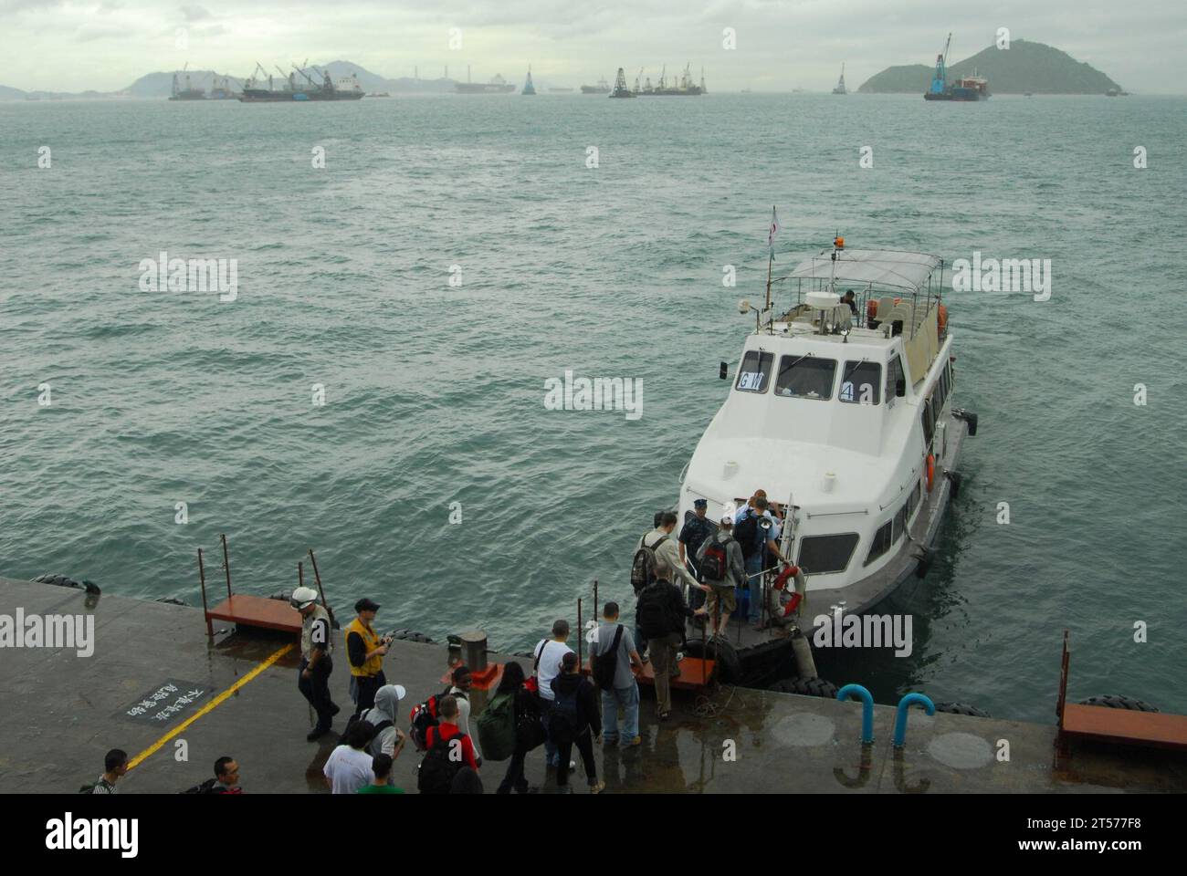 US Navy Sailors aboard the aircraft carrier USS George Washington (CVN ...