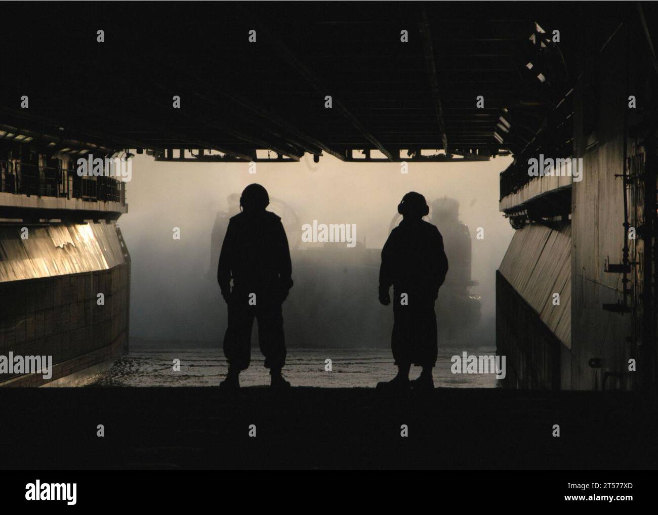 US Navy Sailors aboard the multipurpose amphibious assault ship USS ...