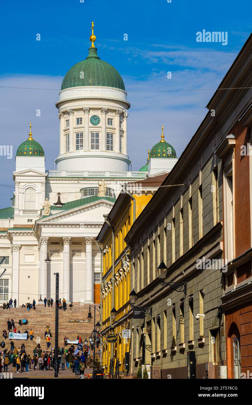 Helsinki city center hi-res stock photography and images - Alamy