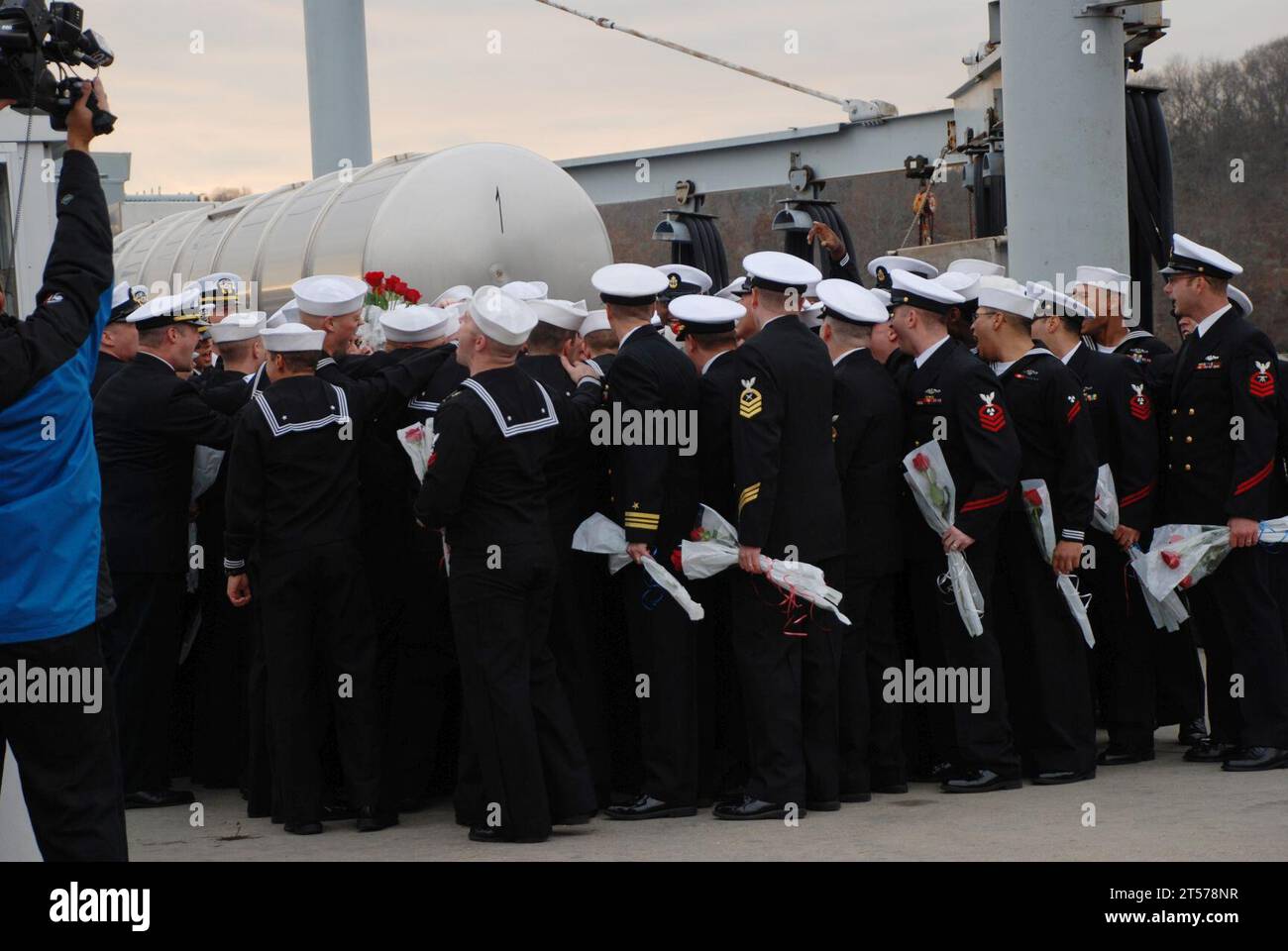 Uss dallas ssn 700 hi-res stock photography and images - Alamy