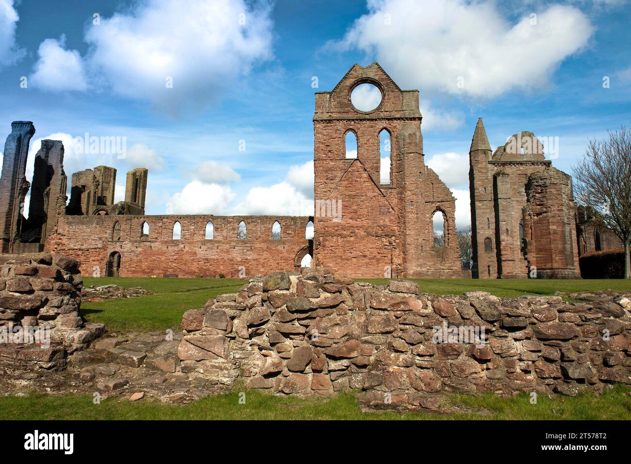 Stone of destiny arbroath abbey hi-res stock photography and images - Alamy
