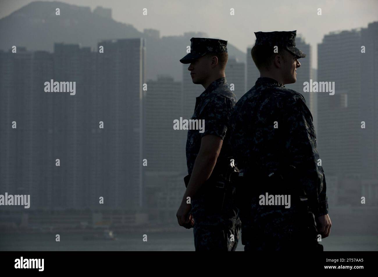 US Navy Sailors stand watch on the flight deck.jpg Stock Photo - Alamy